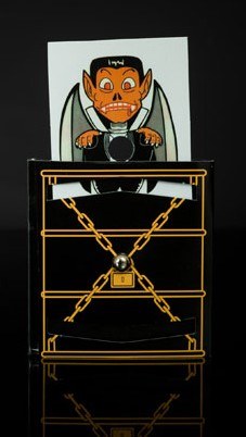 Vampire Escape - Magic Trick - China Magic Shop