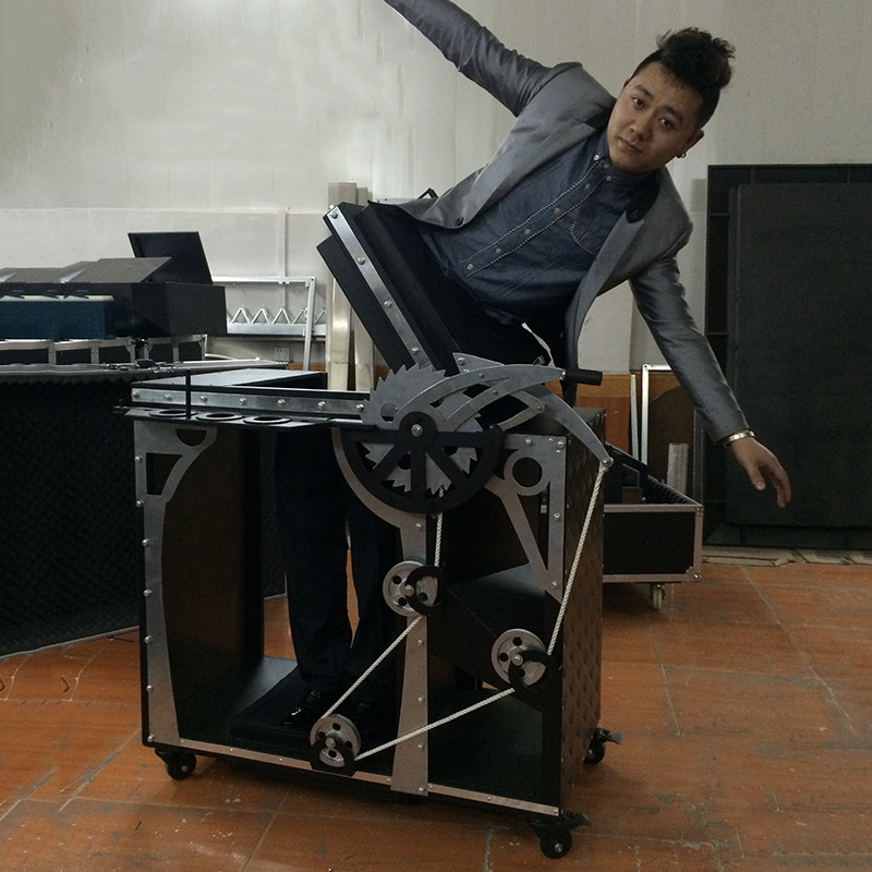 Self Cutting Illusion - Magic Trick - China Magic Shop