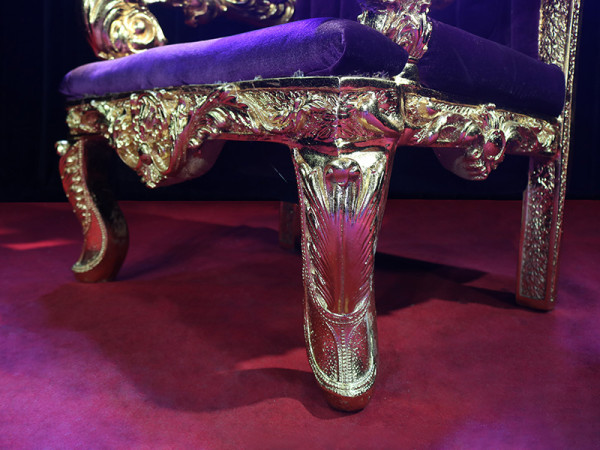 Deluxe Chair Appearance Illusion - Magic Trick - China Magic Shop