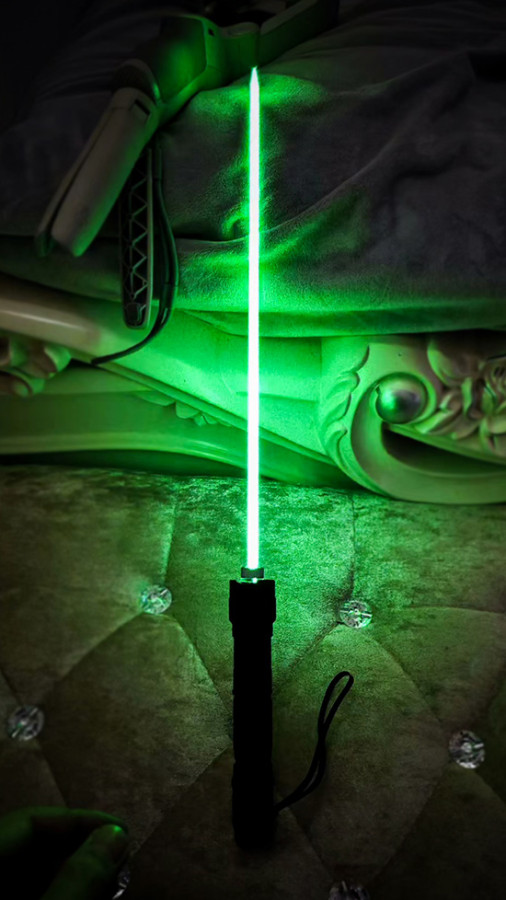 Lightsaber Thru Balloon - Magic Trick - China Magic Shop